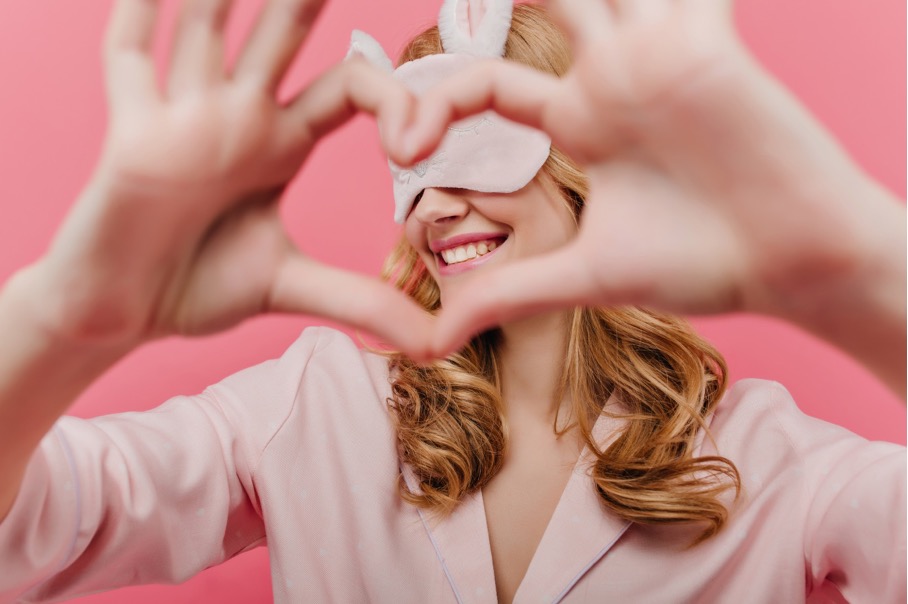 Urea in Skincare: A Moisturizing and Exfoliating Ingredient for Dry and ...